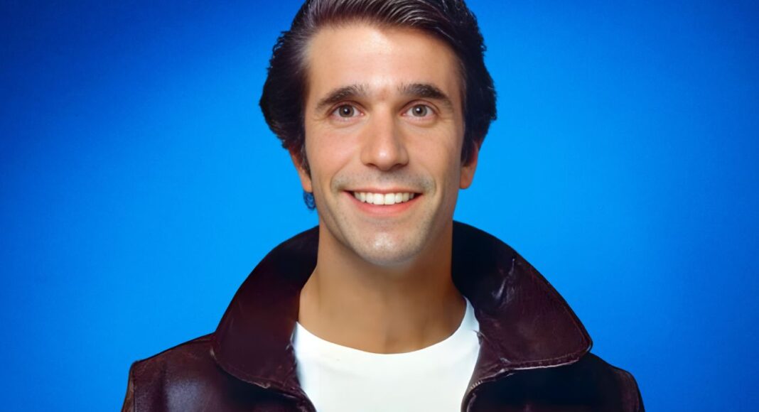 Happy Days, vi ricordate di Fonzie? Eccolo oggi a 77 anni, irriconoscibile!